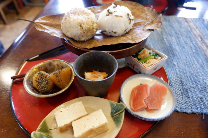 Review Sato Restaurant, Rekomendasi Restoran di Shirakawago – Jalan ...