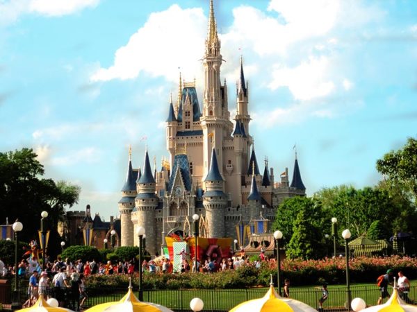 Tokyo Disneyland di Jepang – Jalan-jalan ke Jepang
